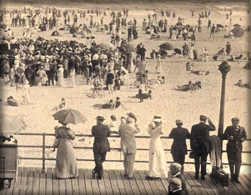 Edward Henry Potthast Captured Blissful Beach Days - Racing Nellie Bly