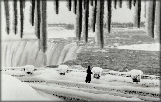 Frozen Niagara Falls Attracted Victorian Crowds - Racing Nellie Bly
